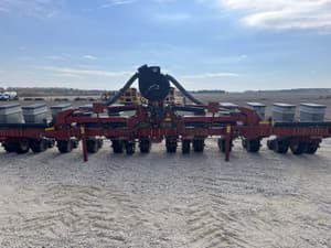 SOLD - 2018 Case IH 1235 Lot No. 1672 Planting with 12 Rows | Tractor Zoom