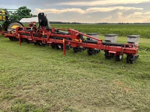 SOLD - 2018 Case IH 1235 Lot No. 77 Planting with 12 Rows | Tractor Zoom