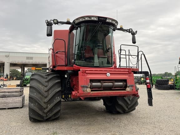 2018 Case IH 8240 Combines Class 8 for Sale | Tractor Zoom