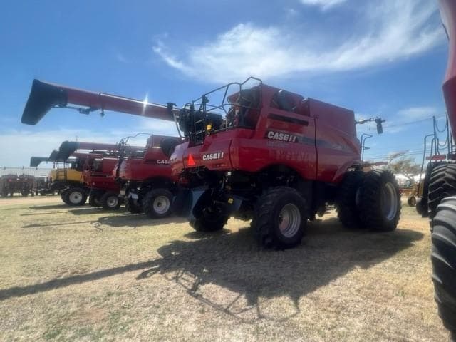 2018 Case IH 8240 Combines Class 8 for Sale | Tractor Zoom