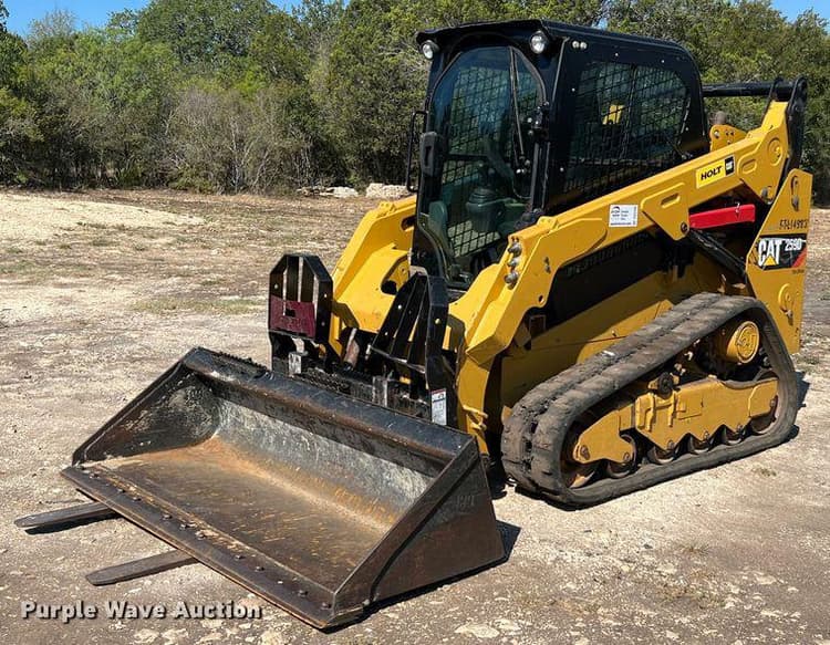 SOLD - 2018 Caterpillar 259D Construction Compact Track Loaders ...