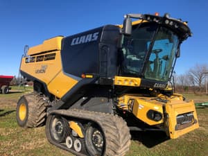 SOLD - 2018 CLAAS LEXION 740TT Stock No. 43960 Combines with 762 Hrs ...