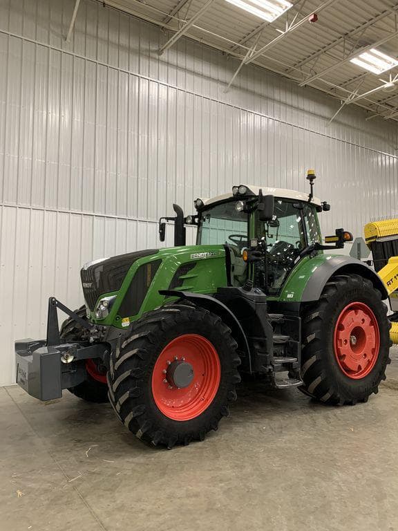 SOLD - 2018 Fendt 824 Vario Tractors 175 to 299 HP | Tractor Zoom