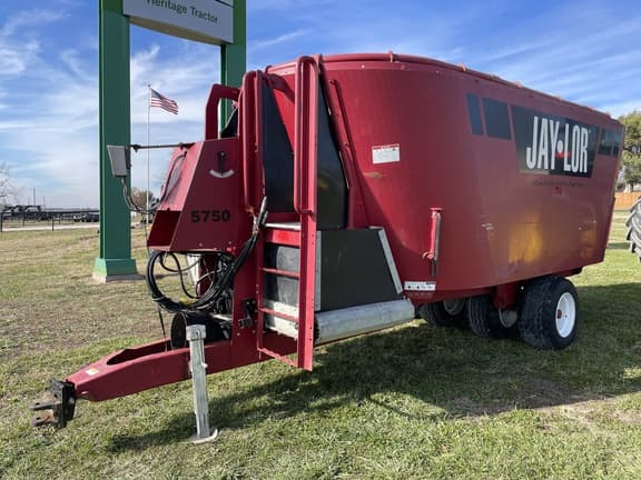 2018 Jaylor 5750 Hay and Forage Grinders/Mixers for Sale | Tractor Zoom