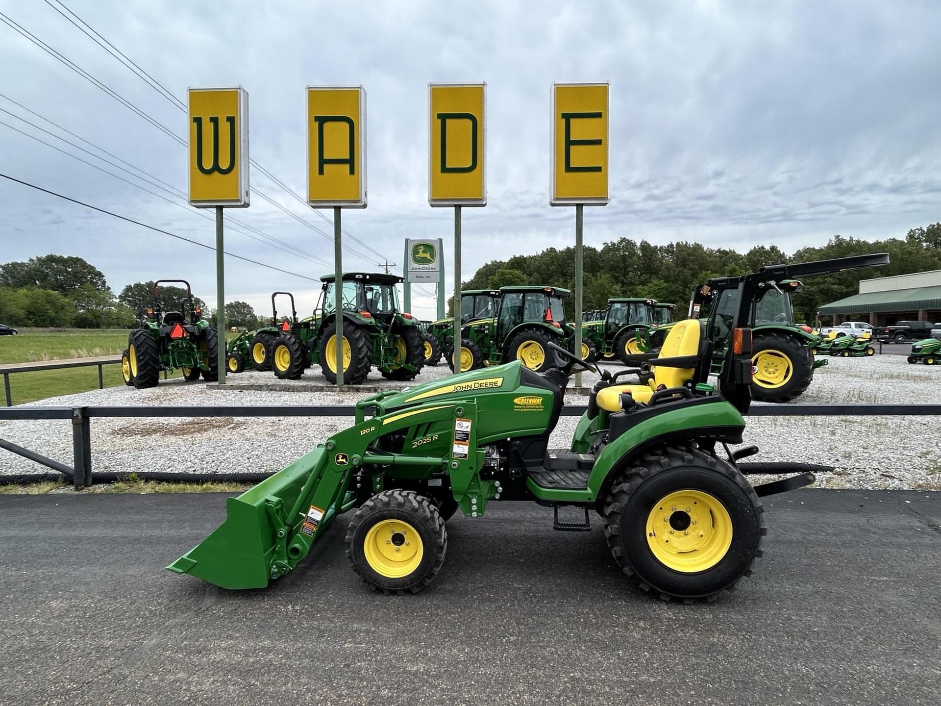 2018 John Deere 2025R Tractors Less than 40 HP for Sale | Tractor Zoom