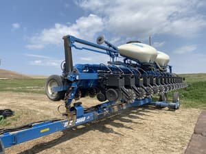 SOLD - 2018 Kinze 3660 Stock No. 843176 Planting with 31 Rows | Tractor ...