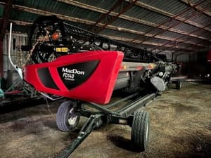 SOLD - 2018 MacDon FD140 Stock No. 01011918065A Harvesting with 40 ft ...