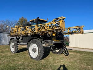 SOLD - 2018 RoGator RG1100C Sprayer (NP3357) Chemical Applicators with ...