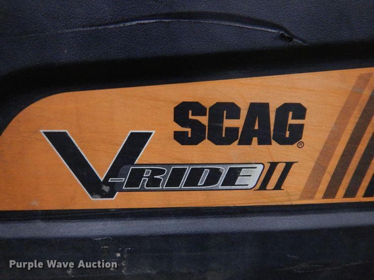 Tractor Zoom - 2018 Scag V-Ride II