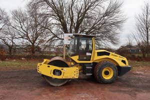 SOLD - 2019 Bomag BW211D-5 Lot No. 79186 Construction with 738 Hrs ...