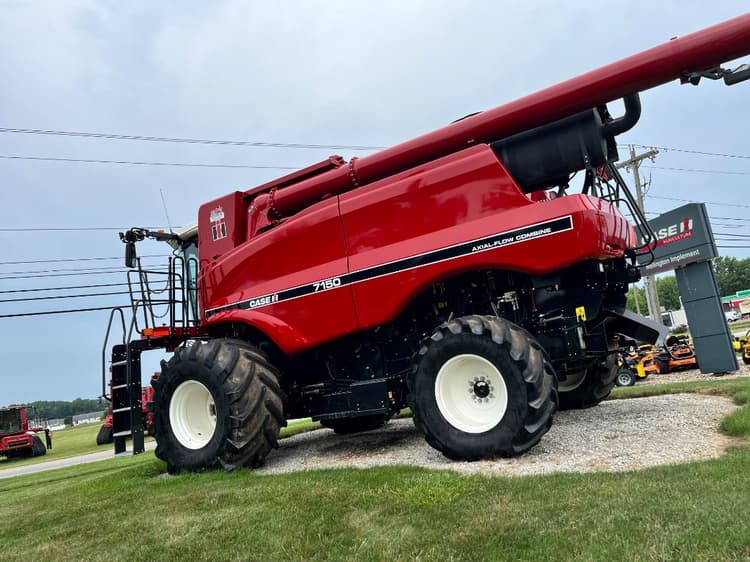 2019 Case IH 7150 Combines Class 7 for Sale | Tractor Zoom