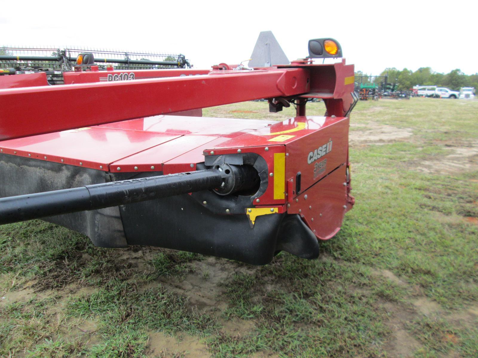Tractor Zoom - 2019 Case IH DC102