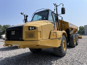 SOLD - 2019 CAT 725C2 Articulated Truck Construction with 1,675 Hrs ...