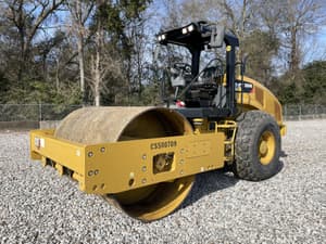 SOLD - 2019 Caterpillar CS54B Lot No. 55442469 Construction with 1,245 ...