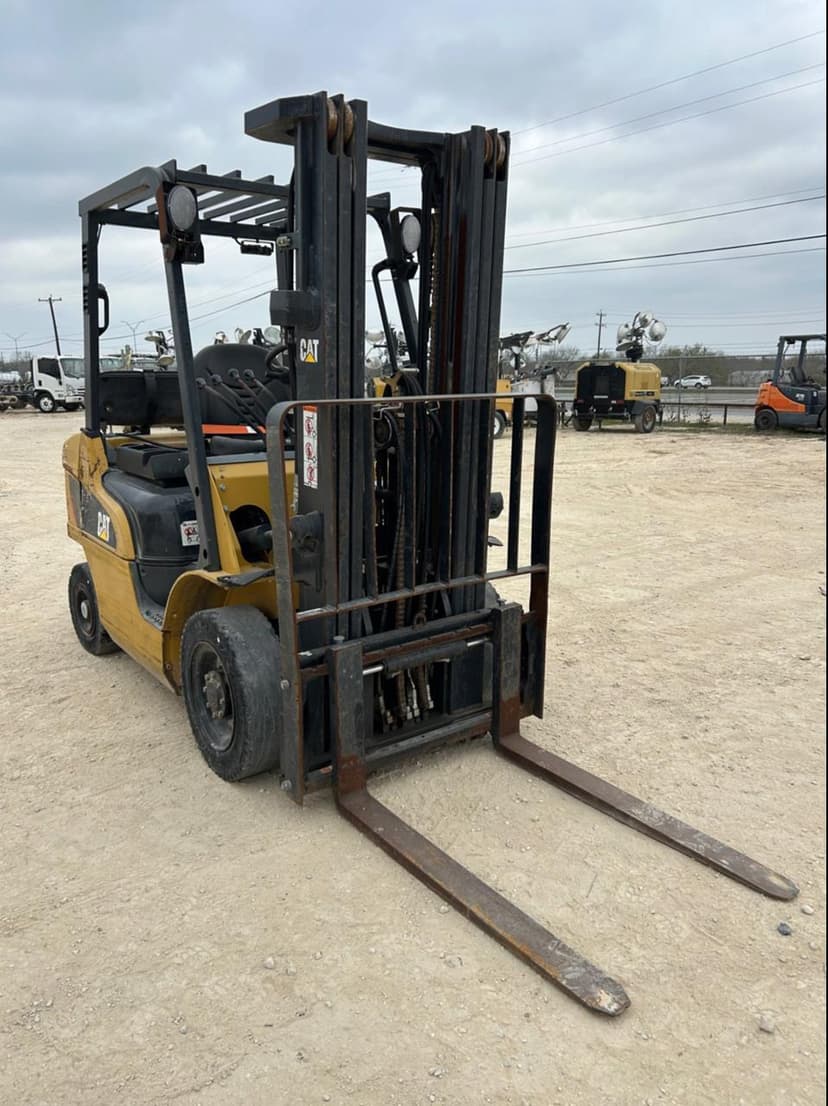 2019 Caterpillar GP25N Lot No. 21074 Construction For Sale with 3,580 ...