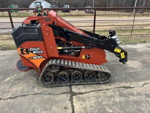 SOLD - 2019 Ditch Witch SK800 Lot No. 1158 Construction with 811 Hrs ...