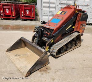 SOLD - 2019 Ditch Witch SK800 compact utility loader Construction with ...