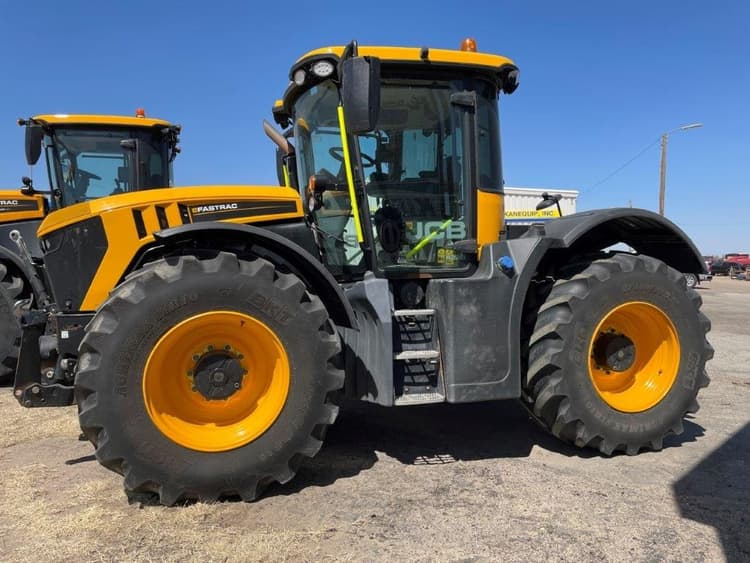 SOLD - 2019 JCB Fastrac 4220 Tractors 175 to 299 HP | Tractor Zoom