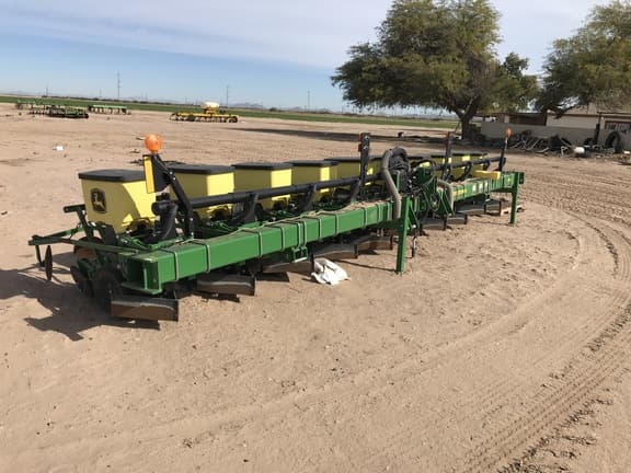 2019 John Deere 1705 Planting Planters for Sale | Tractor Zoom