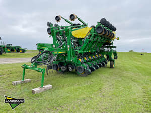 SOLD - 2019 John Deere 1795 Stock No. 207370 Planting with 31 Rows | Tractor Zoom