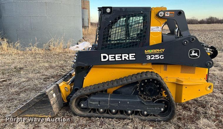 Tractor Zoom - 2019 John Deere 325G