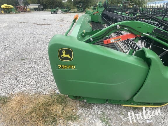 2019 John Deere 735FD Harvesting Headers - Platform for Sale | Tractor Zoom