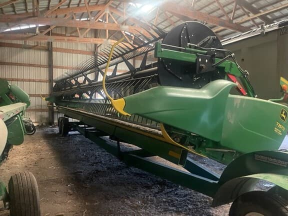 SOLD - 2019 John Deere 735FD Harvesting Headers - Platform | Tractor Zoom