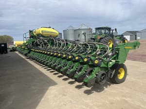 SOLD - 2019 John Deere DB60 Stock No. 360217 Planting with 36 Rows ...