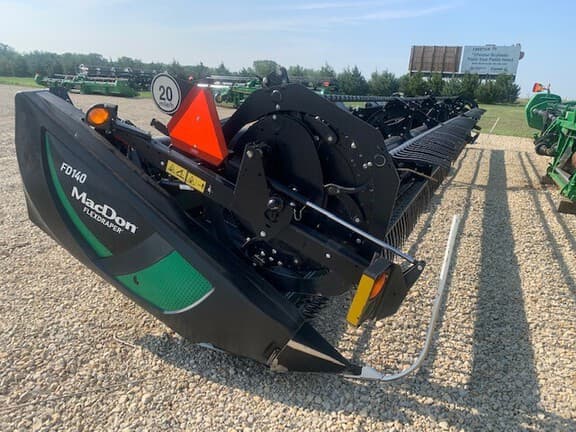 SOLD - 2019 MacDon FD140 Harvesting Headers - Platform | Tractor Zoom