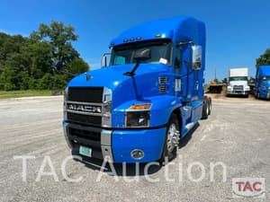 2019 Mack Anthem Lot No. 410 Other Equipment For Sale with 568,434 mi ...