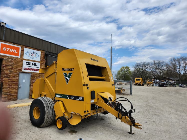 2019 Vermeer 605N Cornstalk Special Hay and Forage Balers - Round for ...