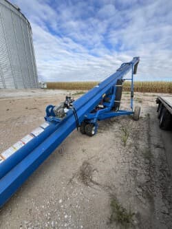 SOLD - 2020 Brandt 1547LP+ Stock No. 224973 Harvesting with --- Ft ...