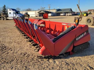 SOLD - 2020 Case IH 4412 12 Row Corn Head Lot No. 104058 Harvesting ...