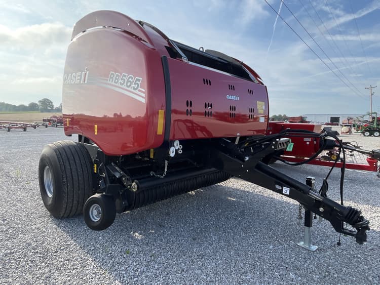 SOLD - 2020 Case IH RB565 Hay and Forage Balers - Round | Tractor Zoom