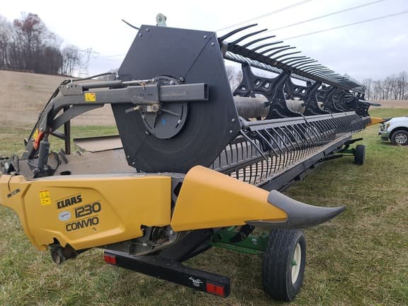 SOLD - 2020 CLAAS 1230 Convio Harvesting Headers - Platform | Tractor Zoom