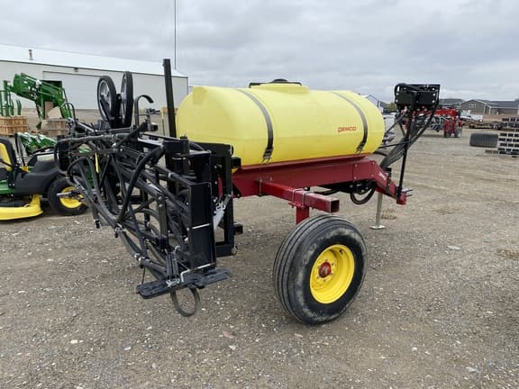 2020 Demco Undetermined Chemical Applicators Sprayers - Pull Type for ...