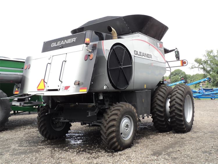 SOLD - 2020 Gleaner S97 Combines Class 7 | Tractor Zoom