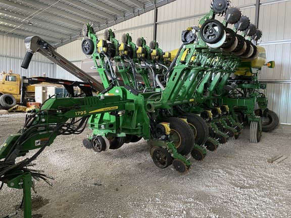 2020 John Deere 1795 Planting Planters for Sale | Tractor Zoom