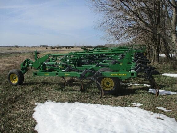 2020 John Deere 2430 Tillage Chisel Plows for Sale | Tractor Zoom