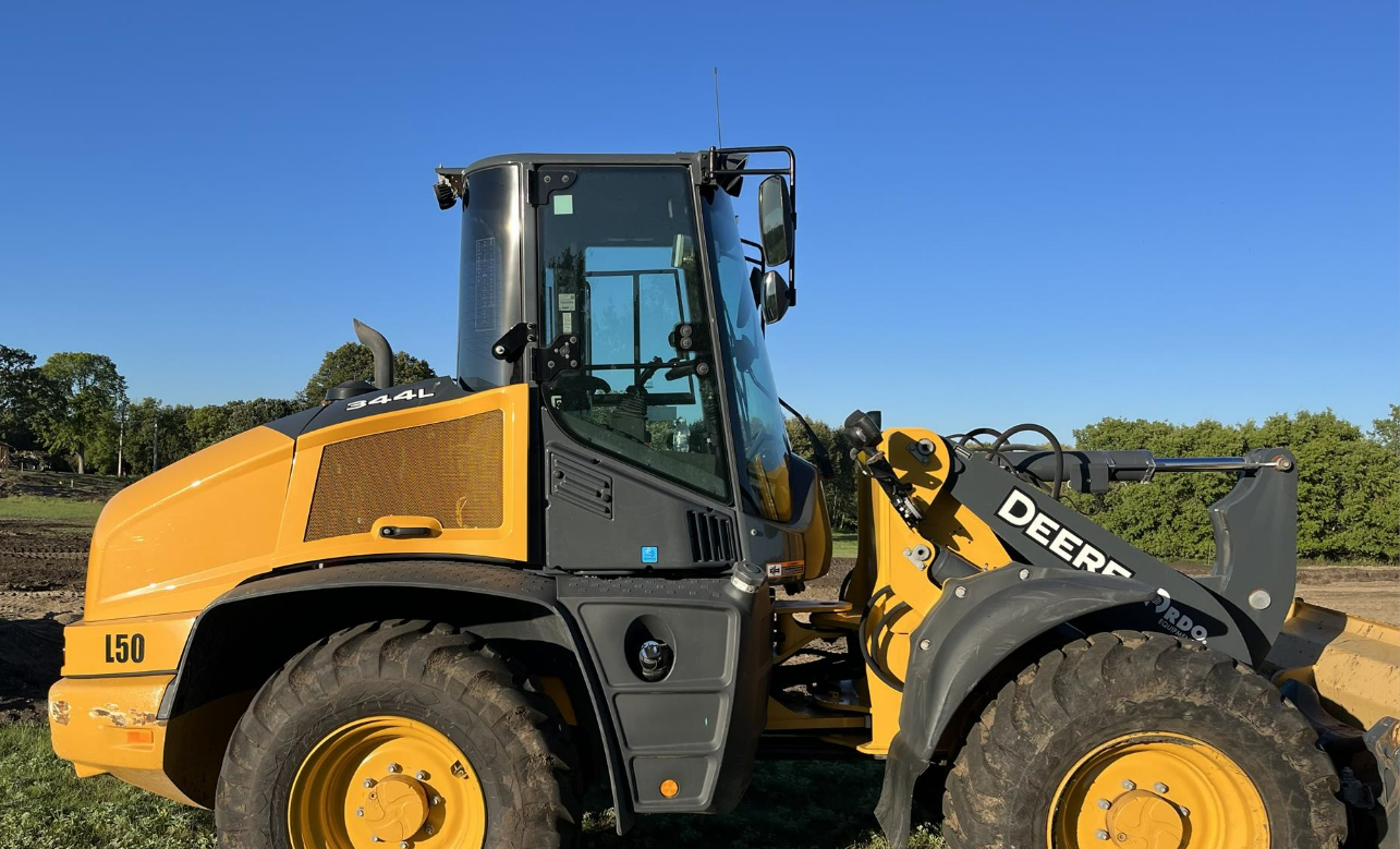SOLD - 2020 John Deere 344L Construction with 1,817 Hrs | Tractor Zoom