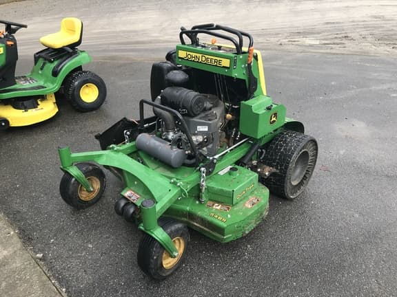 Tractor Zoom - 2020 John Deere 648R