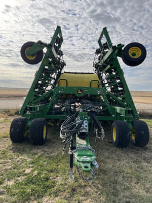 SOLD - 2020 John Deere N540C Stock No. 1087854 Planting with 40 ft ...