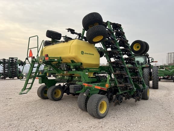 Tractor Zoom - 2020 John Deere N540C