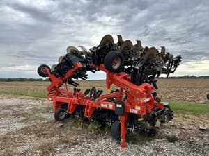 SOLD - 2020 Kuhn Krause Gladiator 1205 Stock No. 105086 Tillage with 12 ...