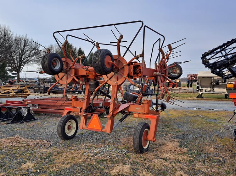 SOLD - 2020 Pequea HT6101 Hay and Forage Hay - Rakes/Tedders | Tractor Zoom