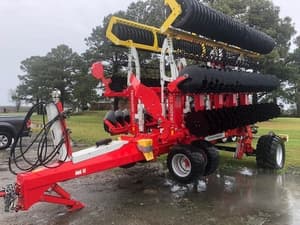 SOLD - 2020 Pottinger 10001T Stock No. 419336 Tillage with 32.83 ft ...