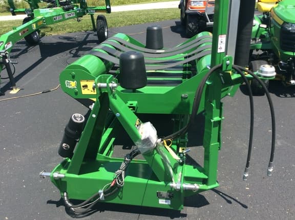 Tractor Zoom - 2021 Anderson RB200