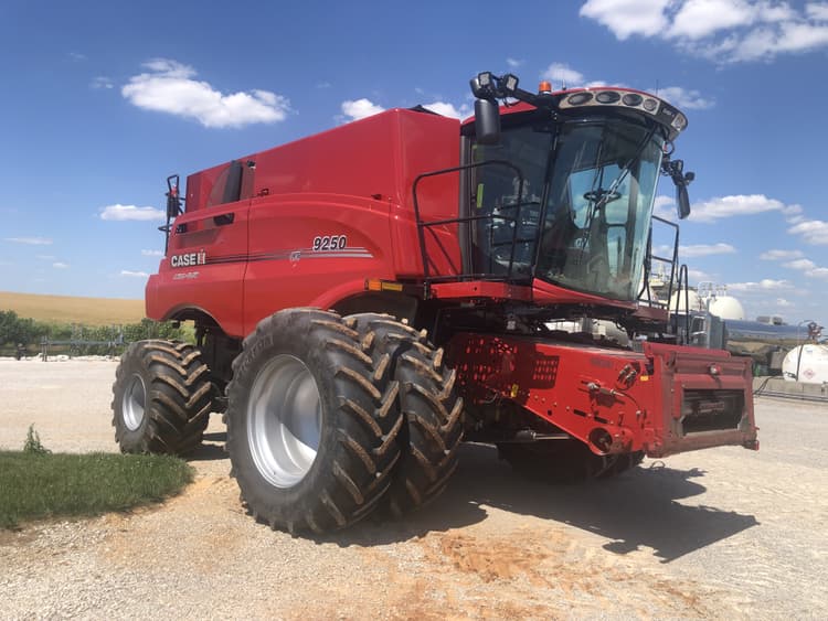 2021 Case IH 9250 Combines Class 9/10 for Sale | Tractor Zoom