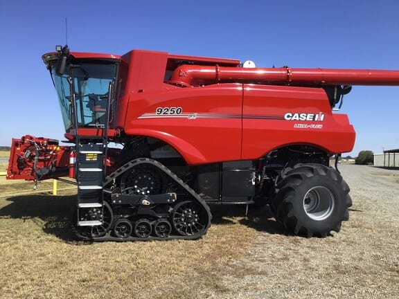 SOLD - 2021 Case IH 9250 Combines Class 9/10 | Tractor Zoom