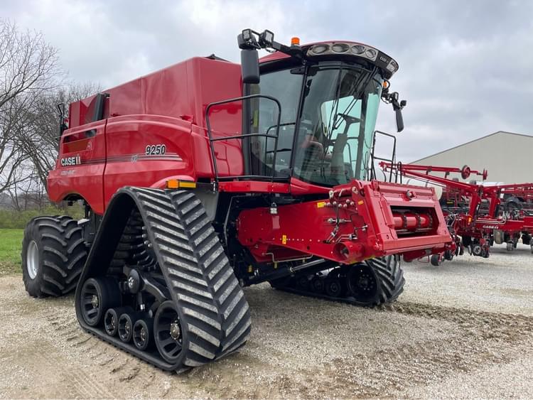 SOLD - 2021 Case IH 9250 Combines Class 9/10 | Tractor Zoom